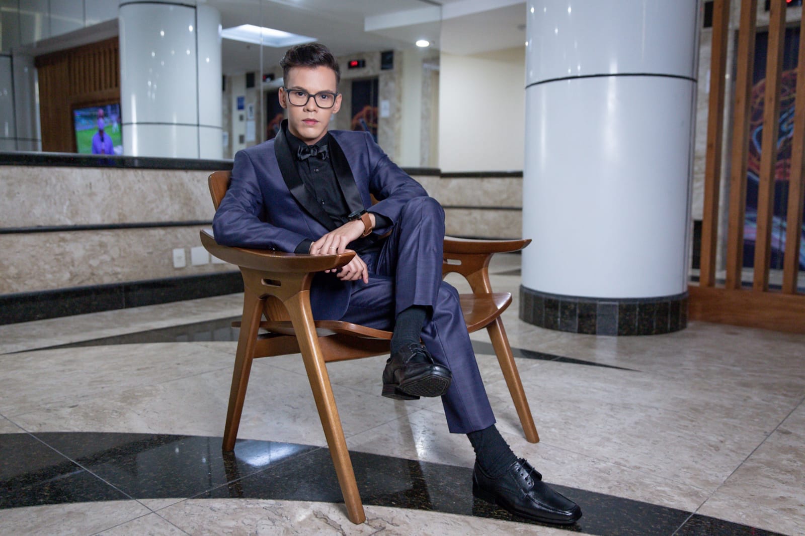 Rodrigo D’ Loreto posa para editorial ao lado da ex Big Brother Renata ...